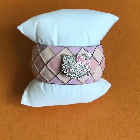 Hello Kitty | Jewelry | Hello Kitty Bangle | Poshmark
